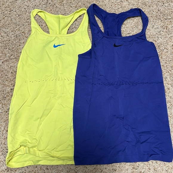Tops | 2 Nike Pro Tanks Xl | Poshmark